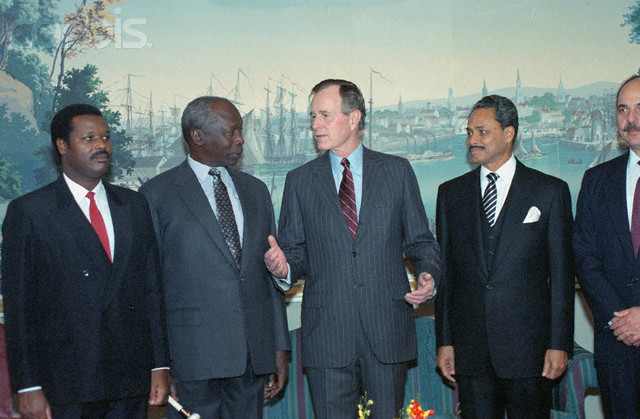 Political history of all the world: Husein Muhammad Ershad