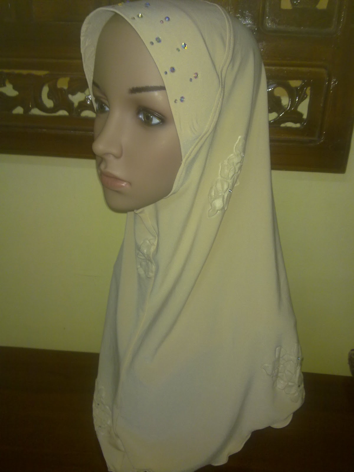 HASYABILA COLLECTION: Tudung Bunga Timbul....rm30...