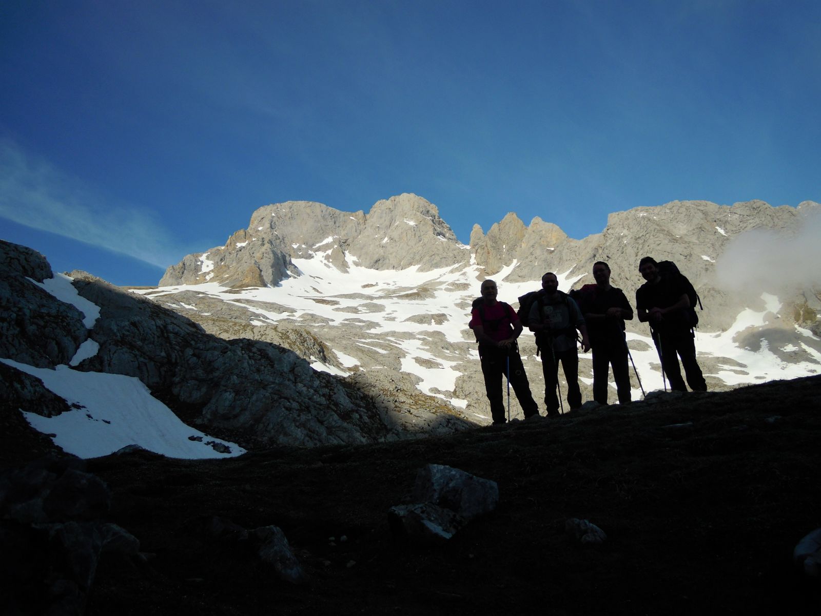 Camudando'l camín: La Vega Urriellu (Cabrales) - Neverón d'Urriellu ...