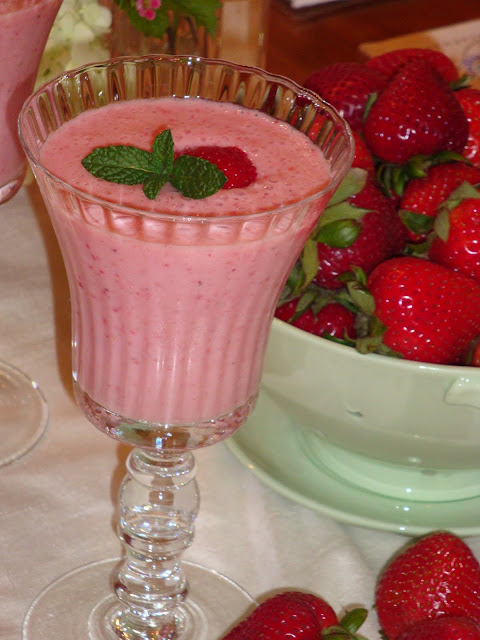 Entertaining From an Ethnic Indian Kitchen: Strawberry Lassi