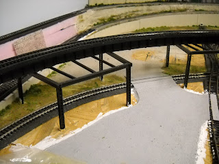 How to make HO scale roads