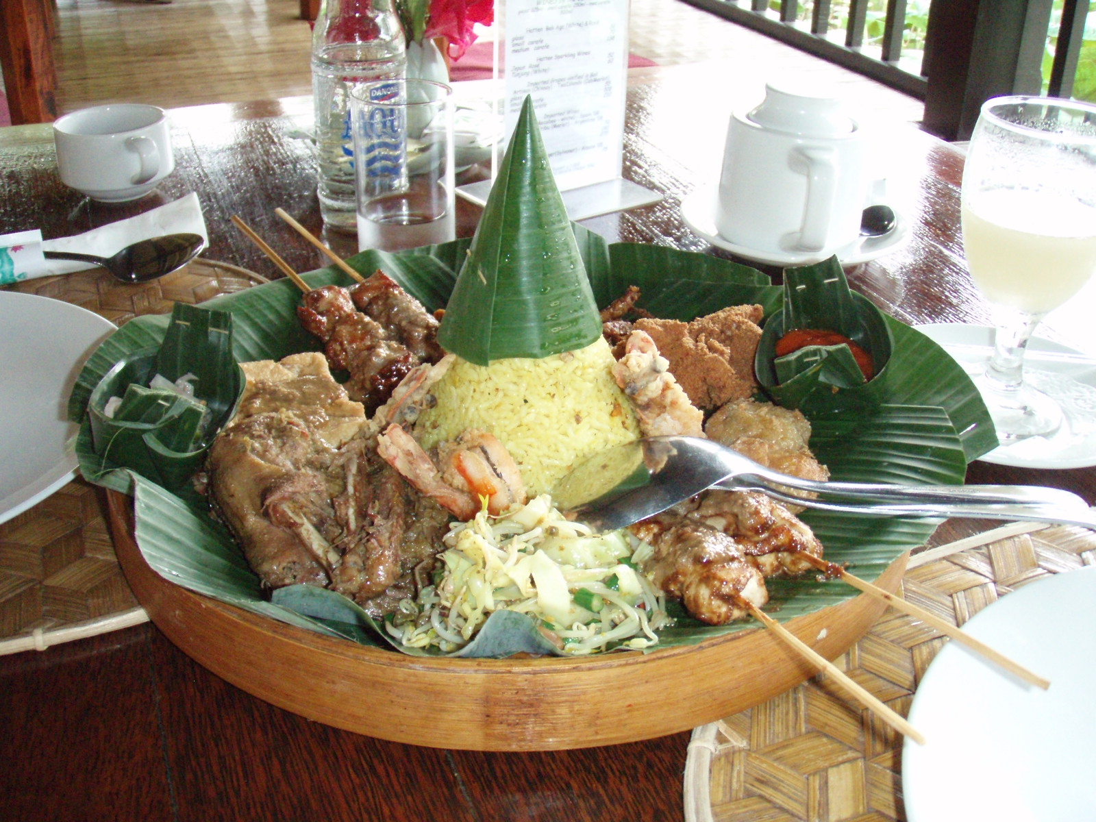 Beauty and the Feast: Indulge in the Divine at Ubud’s Café Lotus