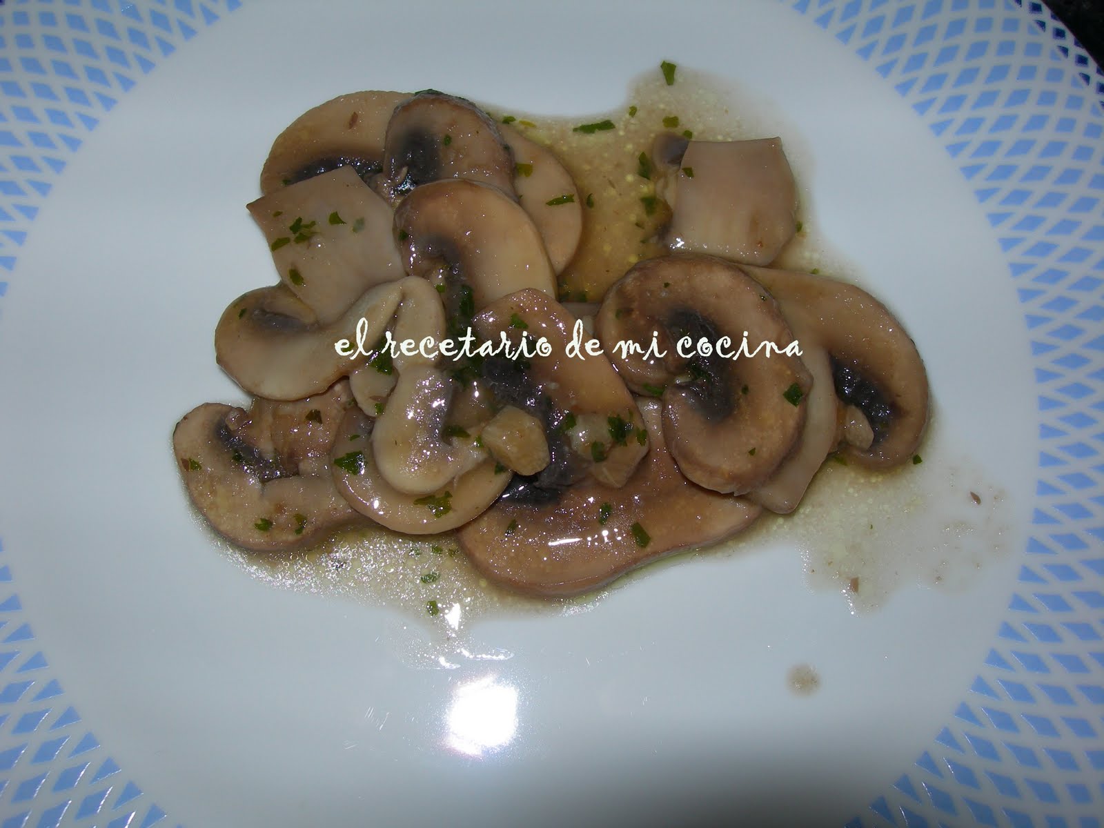 el recetario de mi cocina: Champis en salsa