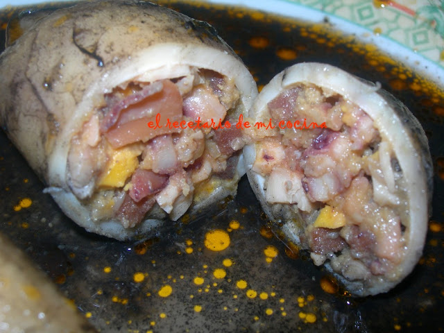 el recetario de mi cocina: Chipirones rellenos en su tinta