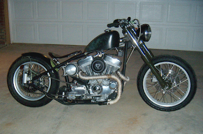 Crown Lounge: Choppin' and Bobbin'