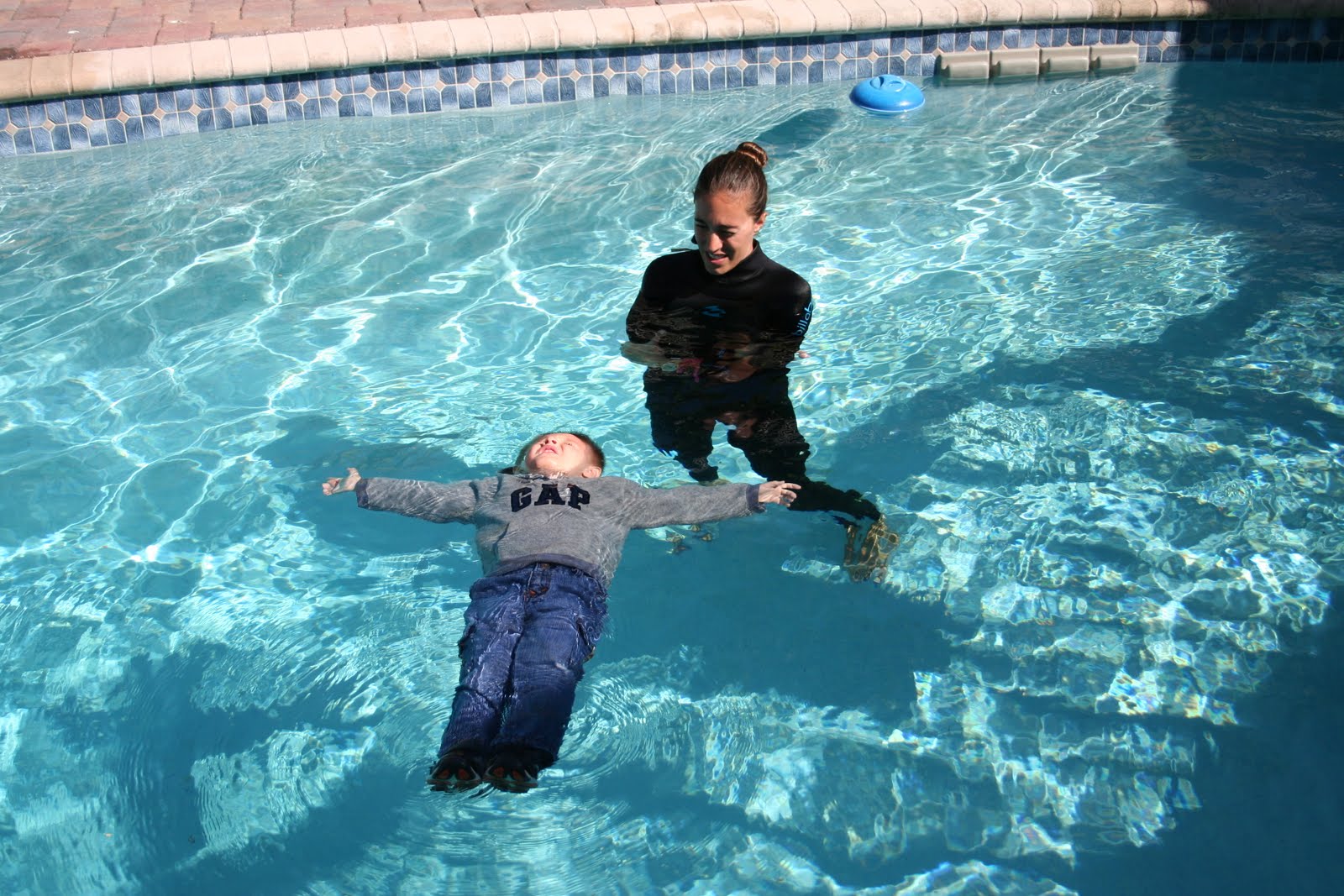 Marbella Manor: October 8, 2010 "Last day of swim lessons, winter ...