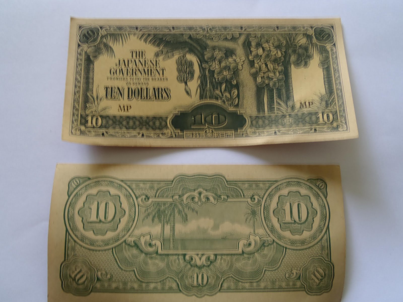 Rare historical currencies, old coins, gold and silver ornaments ...