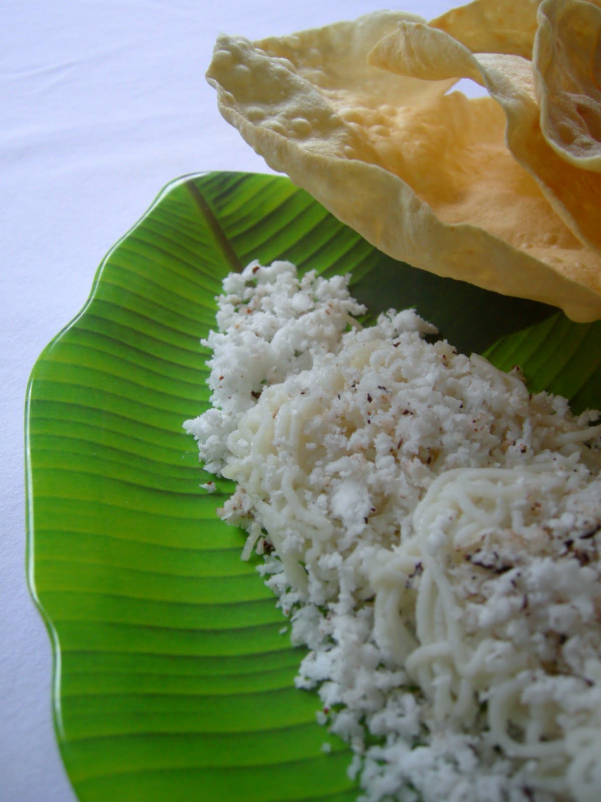 Tiffin Carrier Antic/que's!: Nool Puttu: Steamed Rice Noodles ...