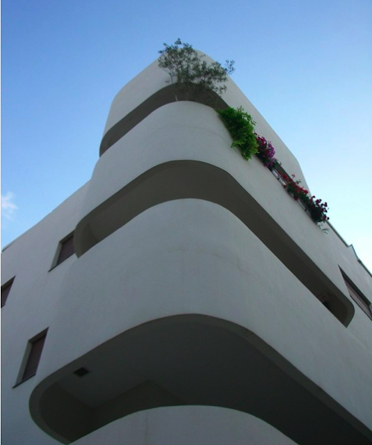 The Well-Appointed Catwalk: Israeli Design Part 3: Architecture