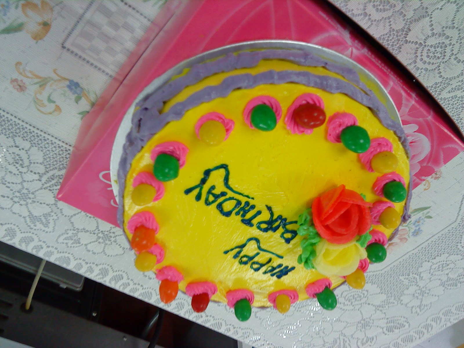 NadiRah FarHana Blog: biLa CikGu NadiRah FirsT tiMe dEcO CakE...erk..!!!