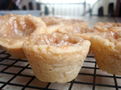 Bake - a - holic: Mini Almond Tarts
