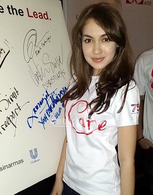 Profile Rianti Cartwright : Biography | Celebs Hot Photo - Biography ...