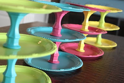 The TomKat Studio: {Cupcake Monday} DIY Cupcake Stand Tutorial!