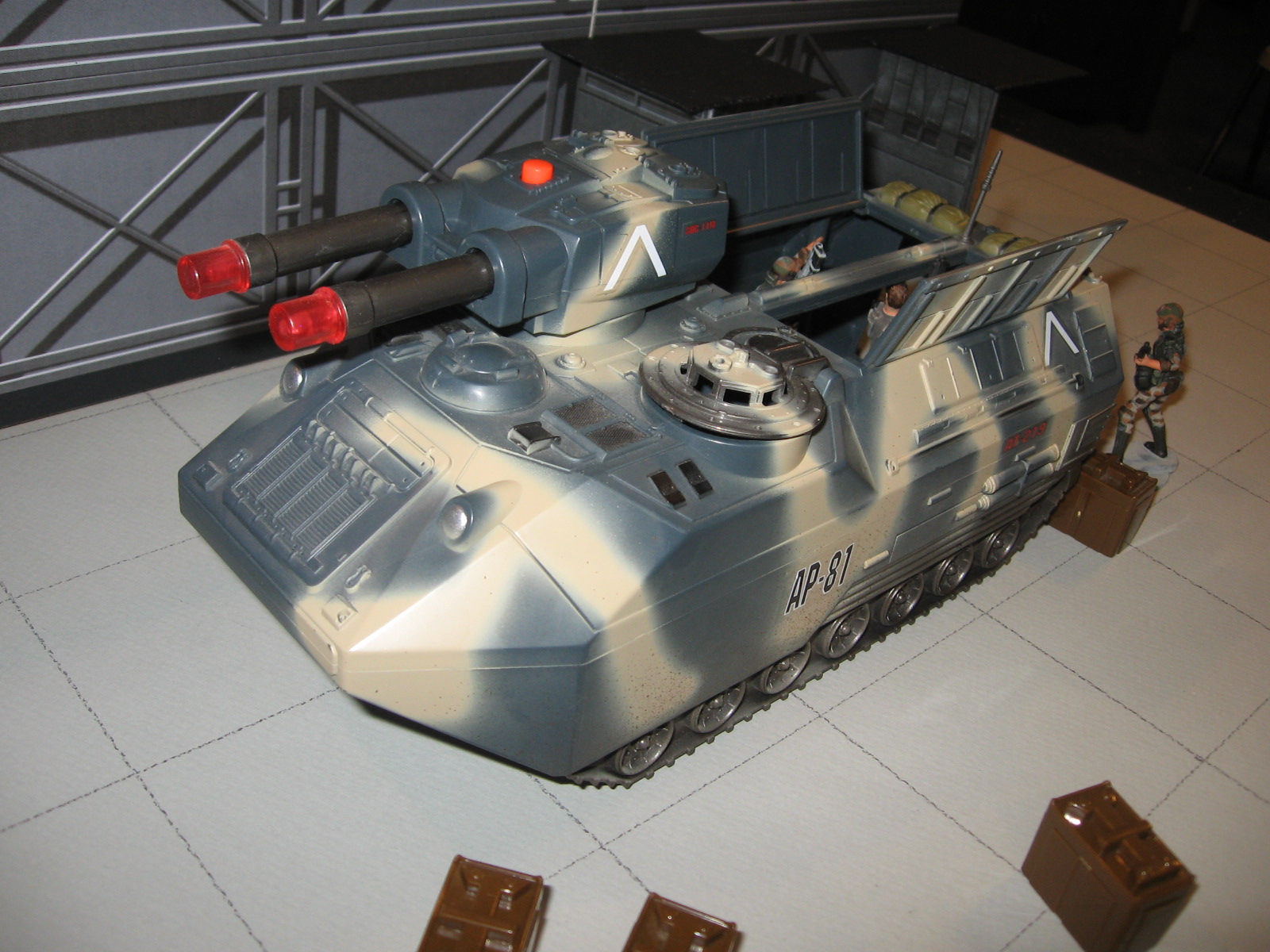 The Penny Whistle: ALIEN USCMC APC