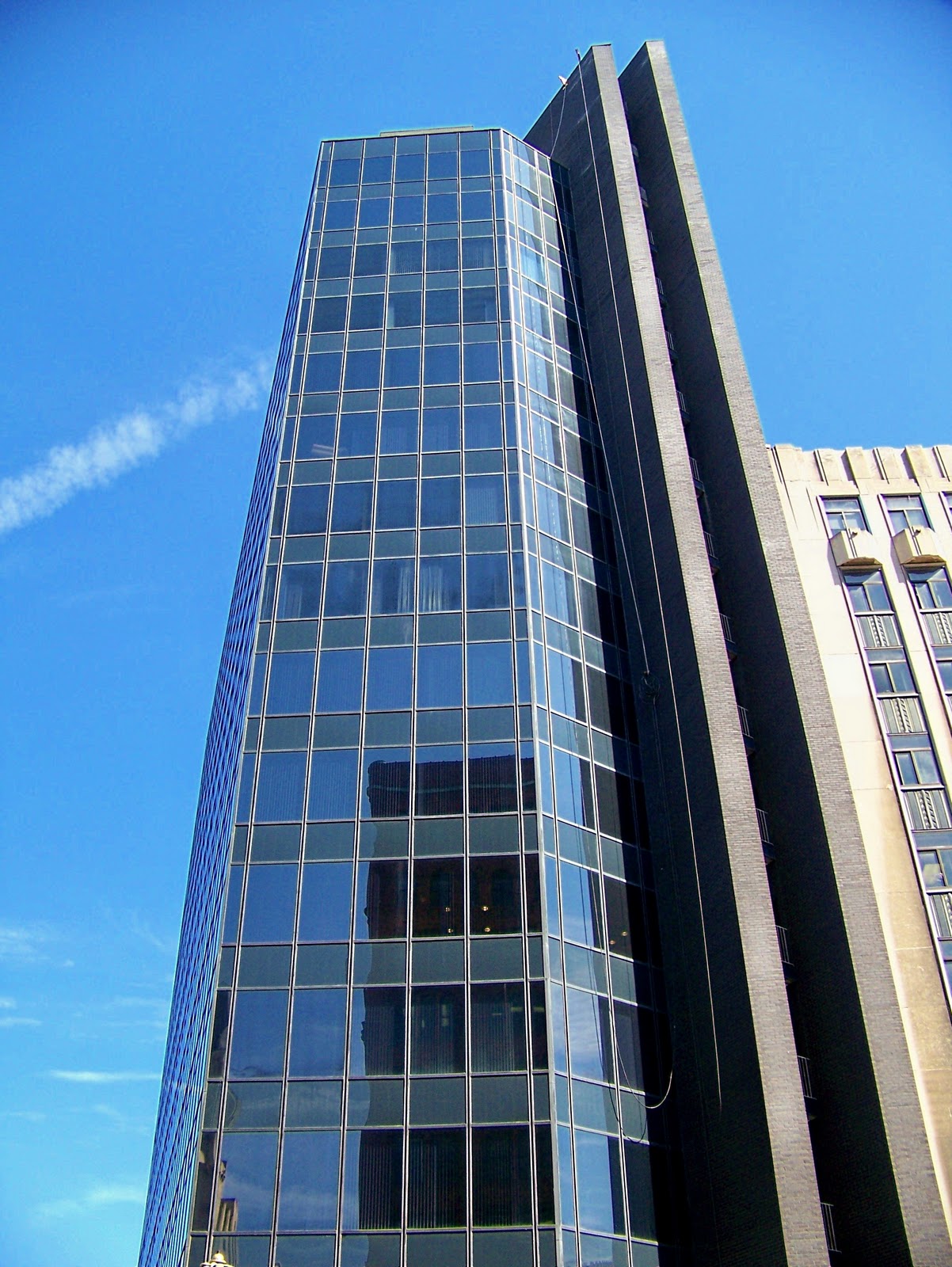 Landmarks and Follies: Elegance And Respect: The Crossroads Building ...