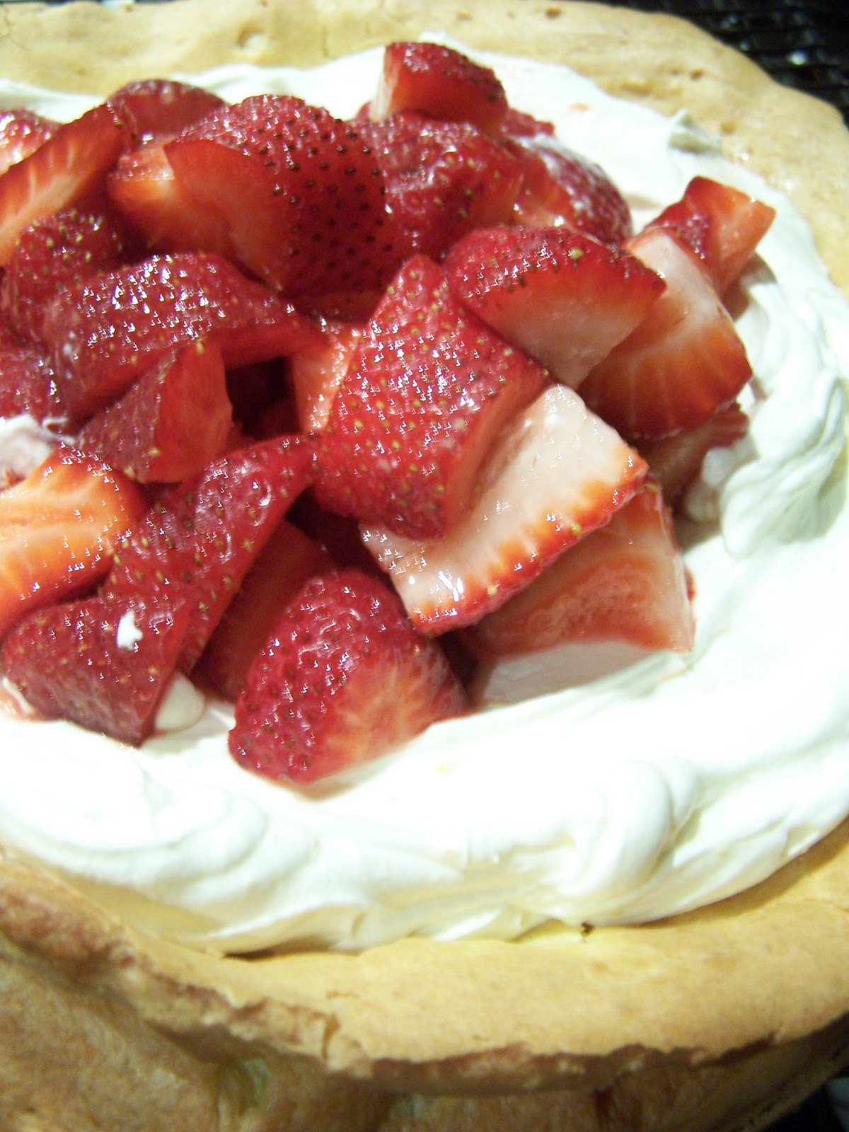 A Cook's Quest: Strawberry Cream Puff Cake