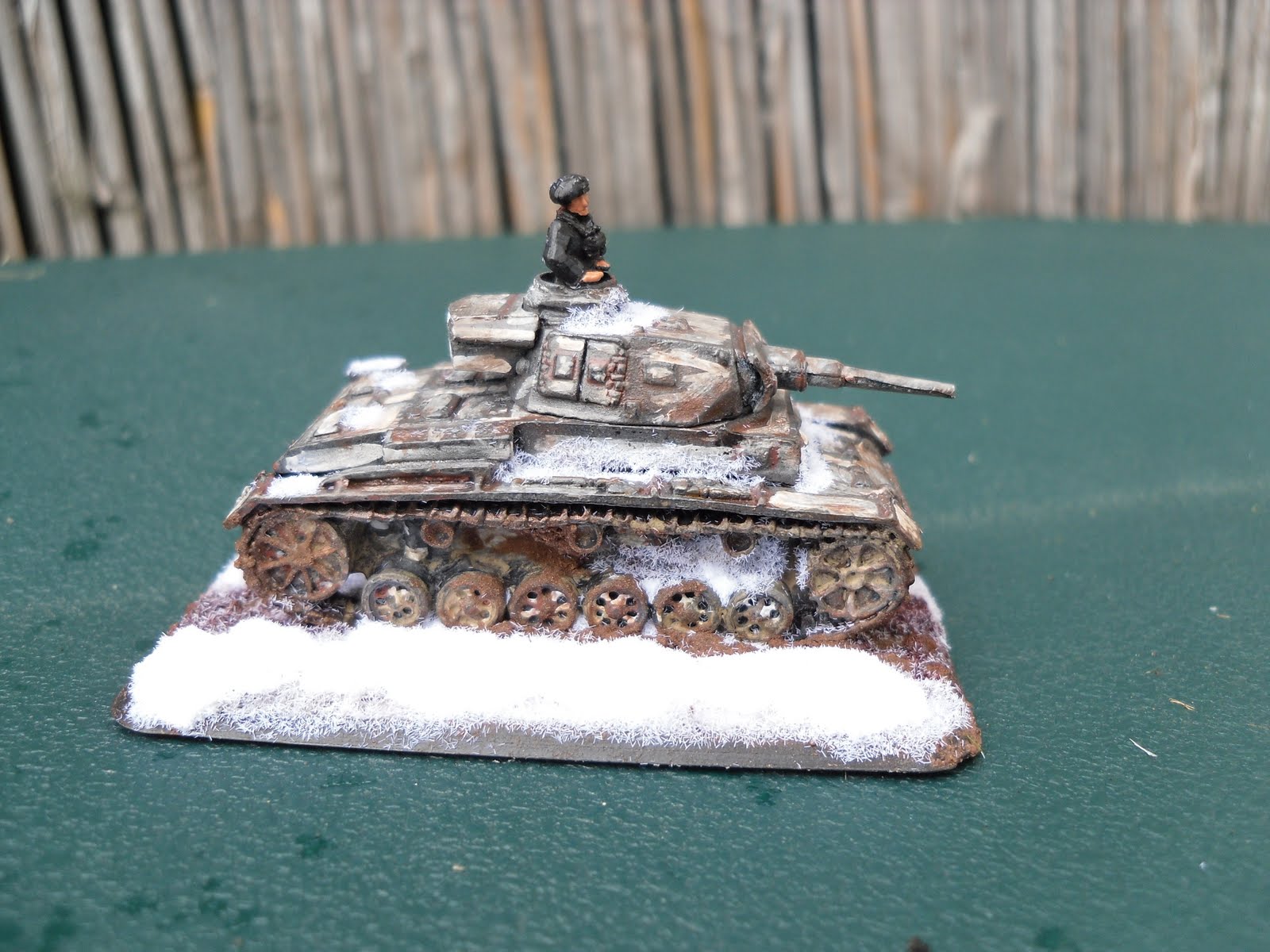 daywalker: A few Panzers,in early winter camo