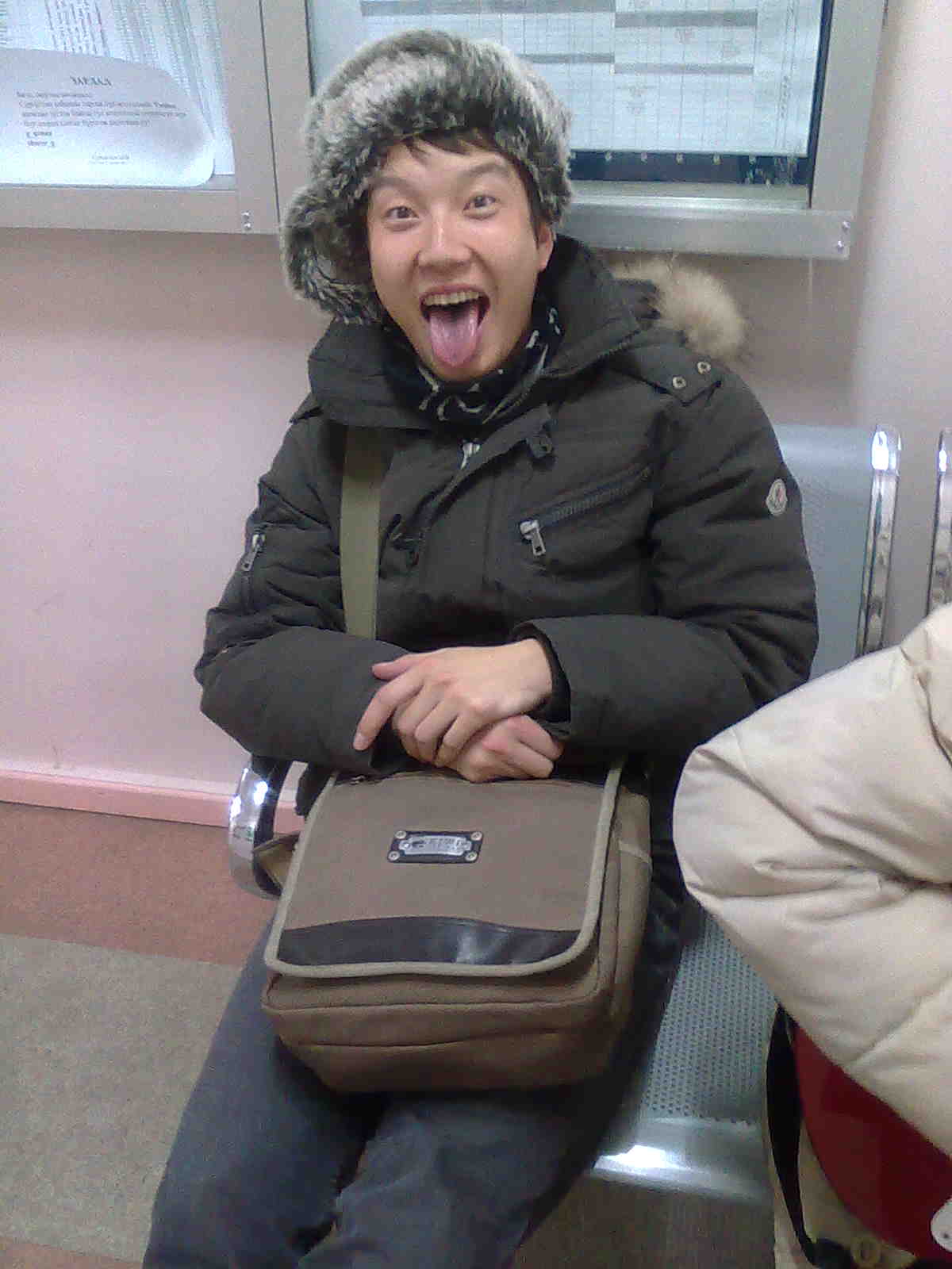 8-р сарын 8: Zuragnuud