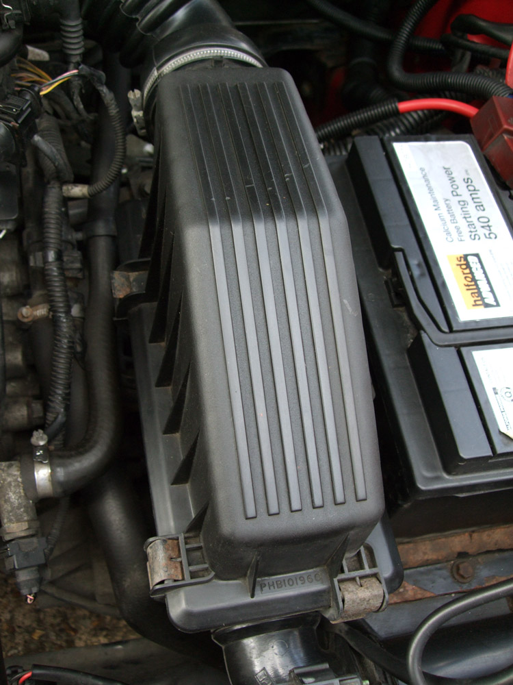 How to Replace MG ZR / Rover 25 Air Filter