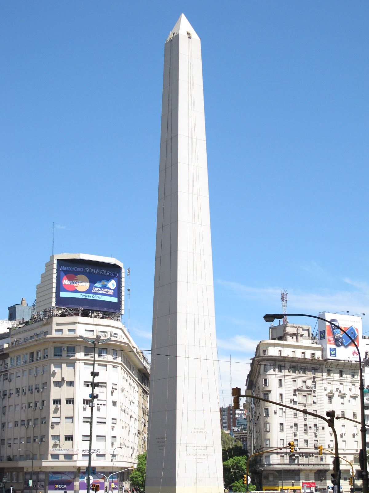 Edificios y Monumentos de Buenos Aires: Obelisco de Buenos Aires