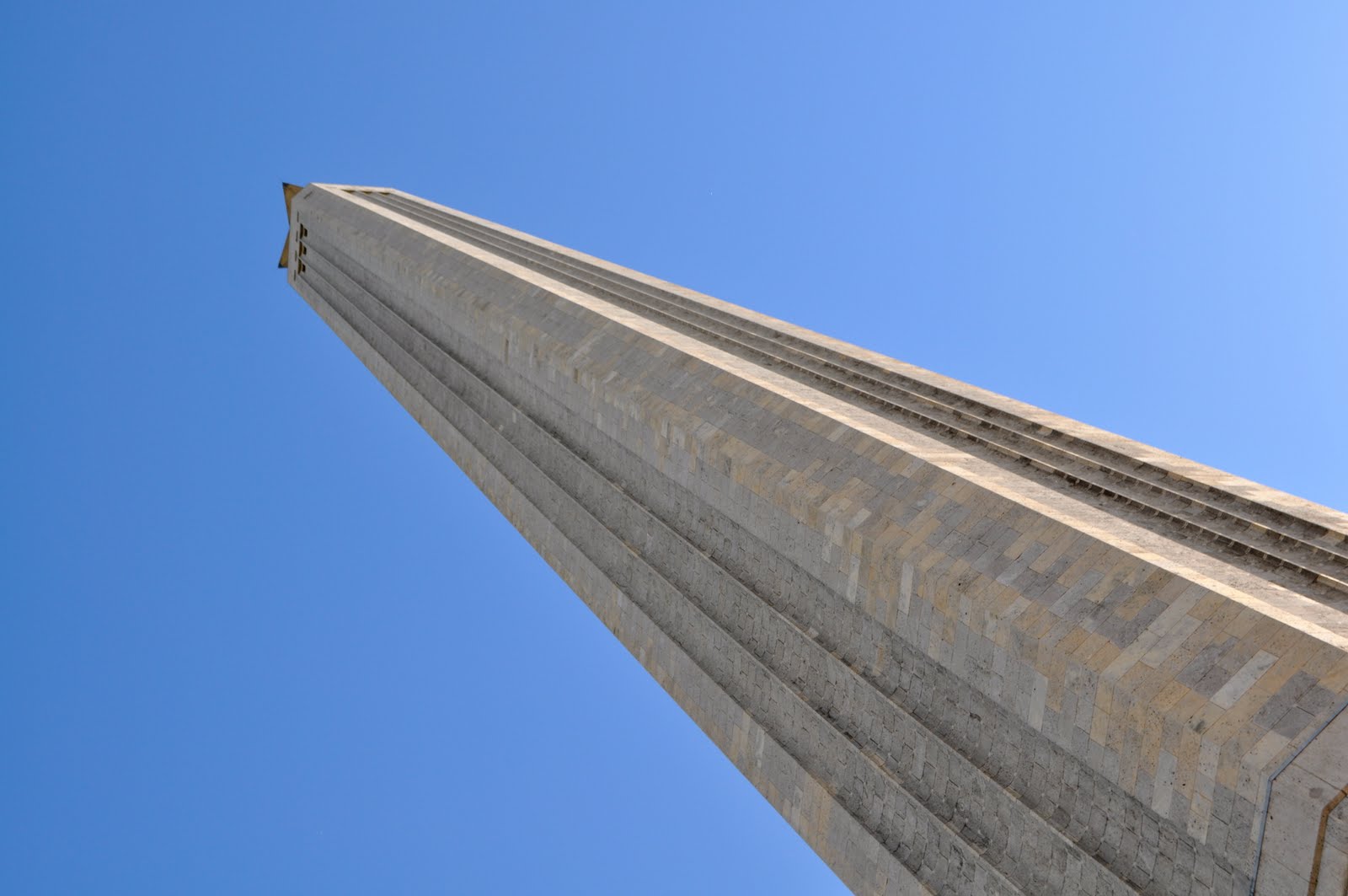 Adventures By Aaron: A Tale of Two Monuments...and a Dawning Realization