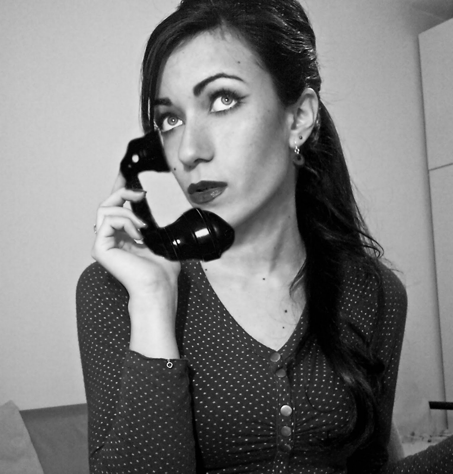 Makeup and Art Freak: Retro Makeup + Photoshop Retro Tip