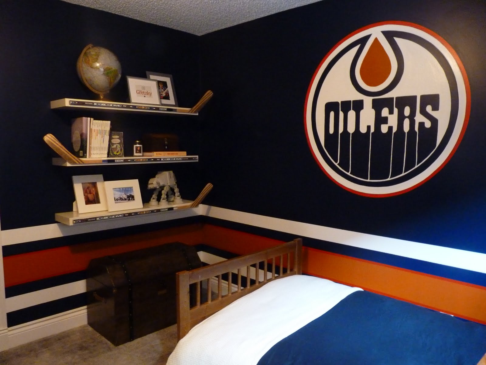 d i y d e s i g n: Sports Themed Room