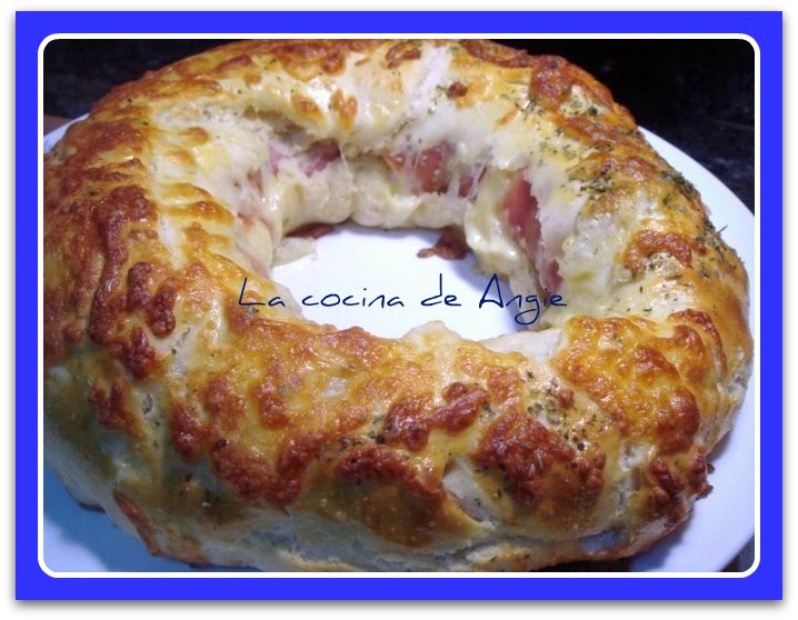 La cocina de Angie: ROSCA DE JAMÓN SERRANO Y QUESO