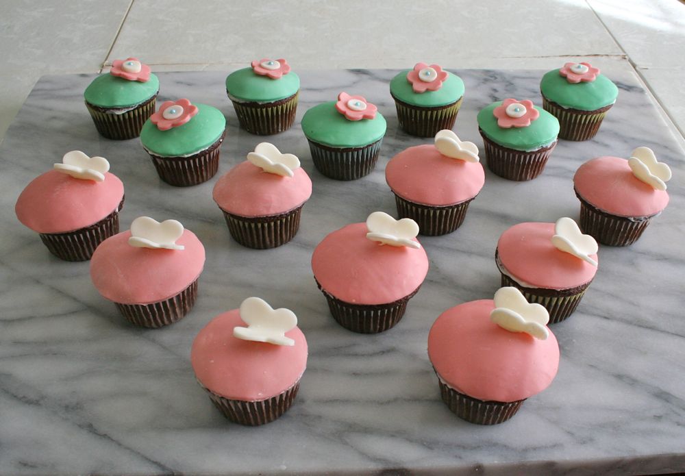 Sew Can Do: CraftShare Week 5: Tasty Treats Cutie Cupcakes
