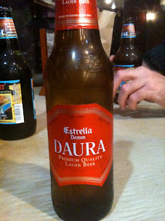 Trav's Gone Gluten Free!: Gluten Free Beer Review: Estrella Damm "Daura ...