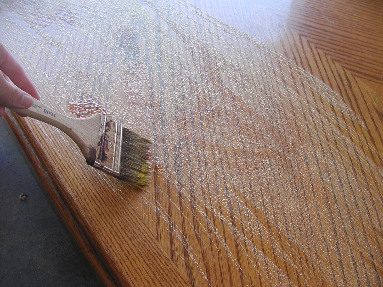 Craft Envy: How to Stain a Wood Table