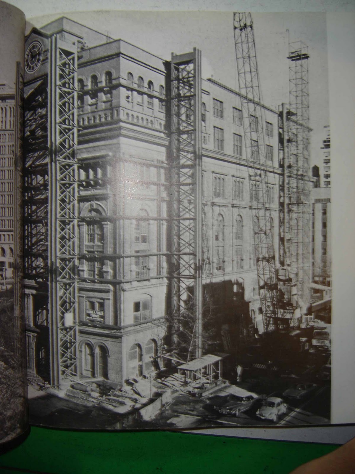 FUENTES BIBLIOGRÁFICAS: FIVE ARCHITECTS N.Y. Peter Eisenman, John ...