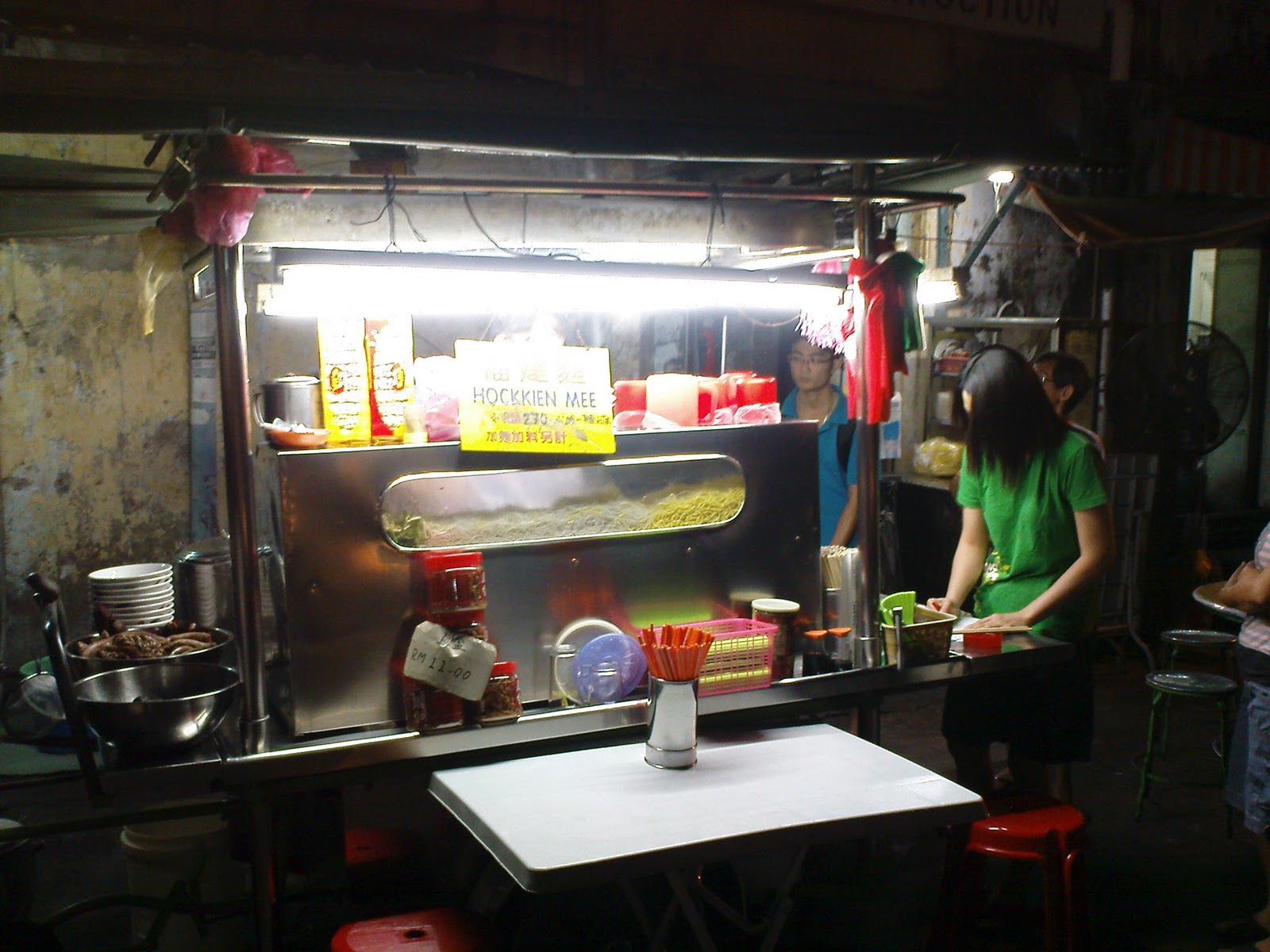 EAT OUT with SAM: Popular Midnite Hokkien Mee @ Beside Kedai Makanan ...