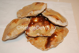 Retete de vis: Lipie libaneza dietetica (din faina integrala)