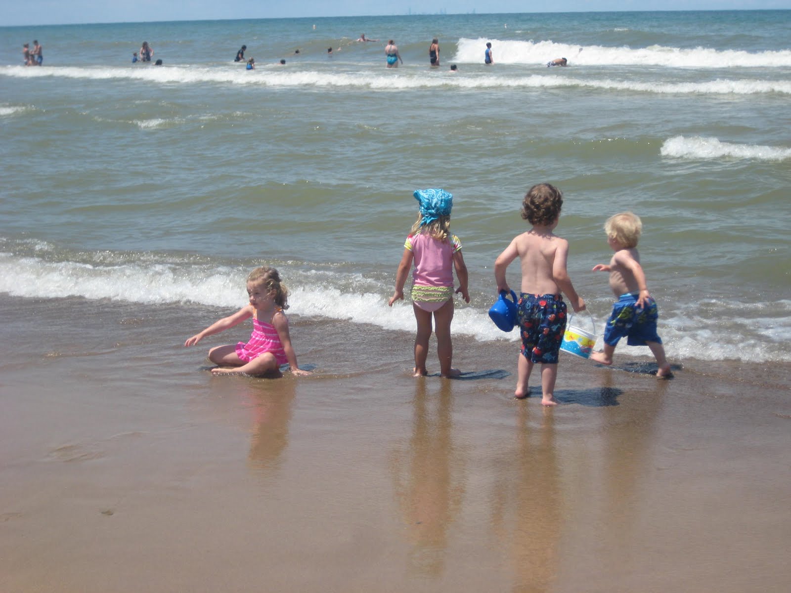 The Maines Family Blog: BEACH fun