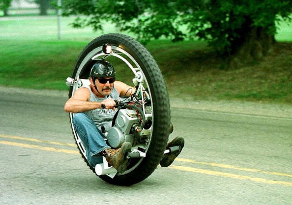 Damn Cool Cars: One wheel vehicle