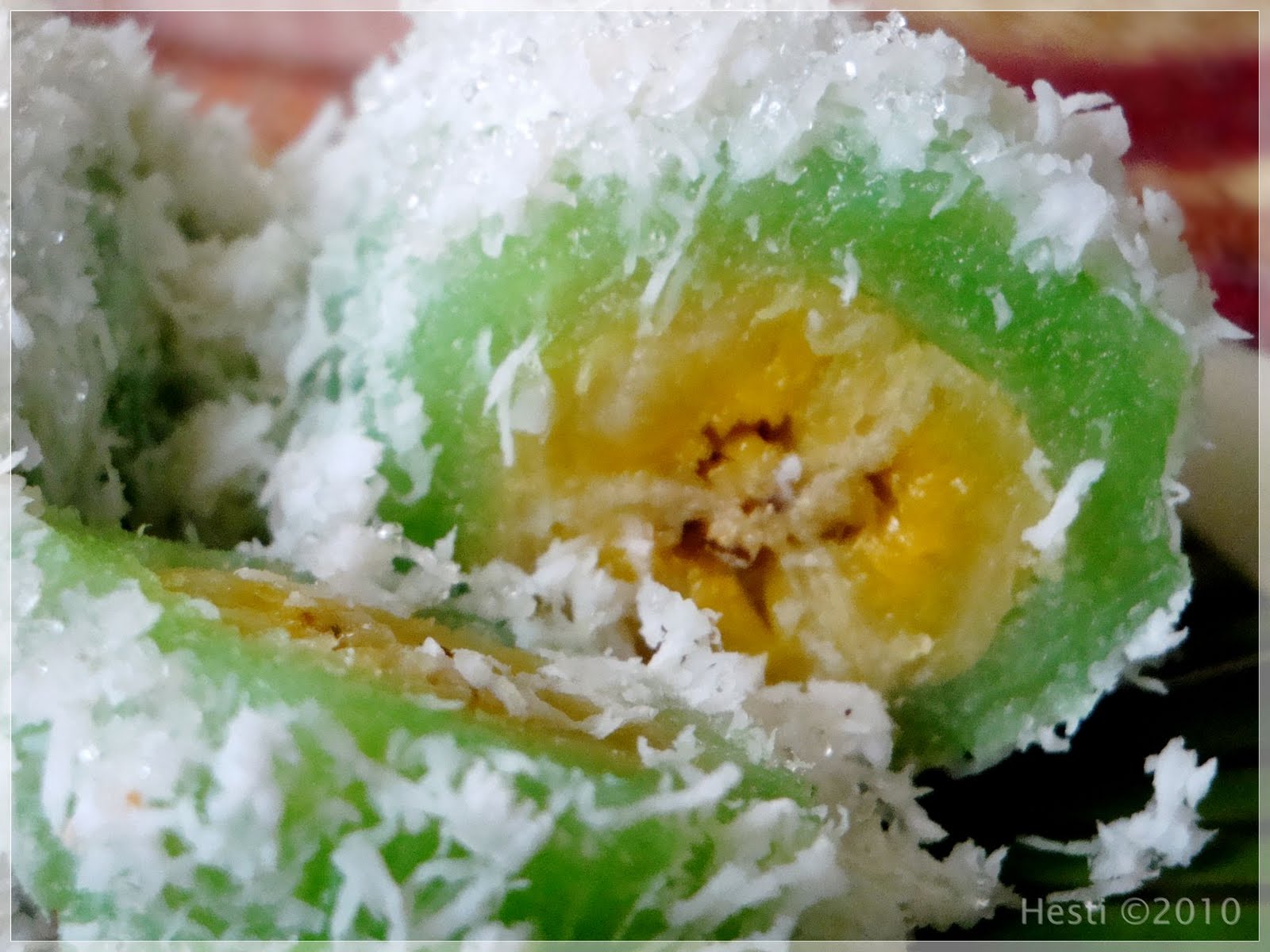 HESTI'S KITCHEN : yummy for your tummy: Songkolo Bandang