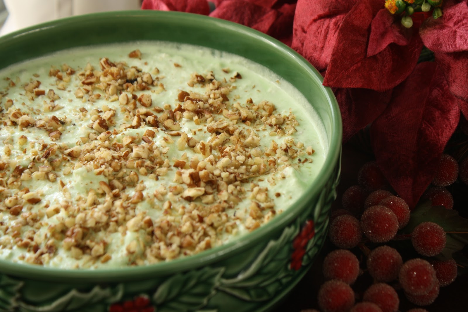 Life with the Mozas: Foodie Friday!!! Bama's green jello salad