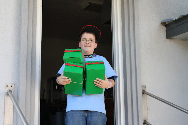 Faith Baptist Fellowship Hall: Samaritan's Purse Shoe Box