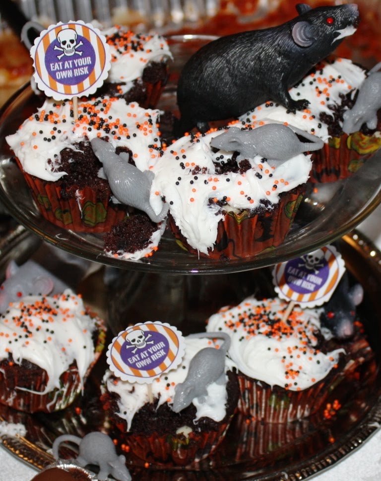 Gourmet Mom on-the-Go: Rat Infested Cupcakes