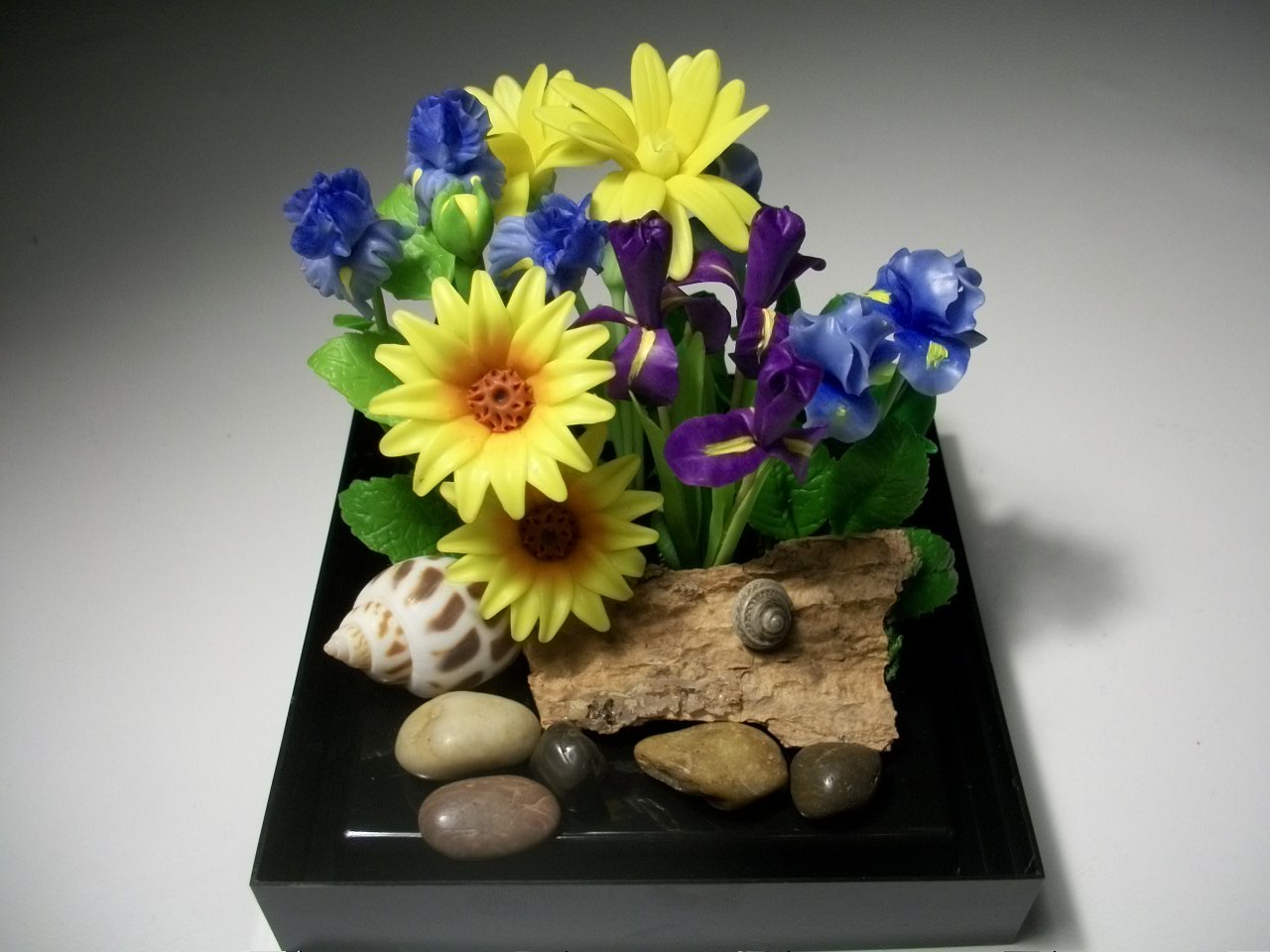 The Butterfly People : Beautiful Clay Flowers