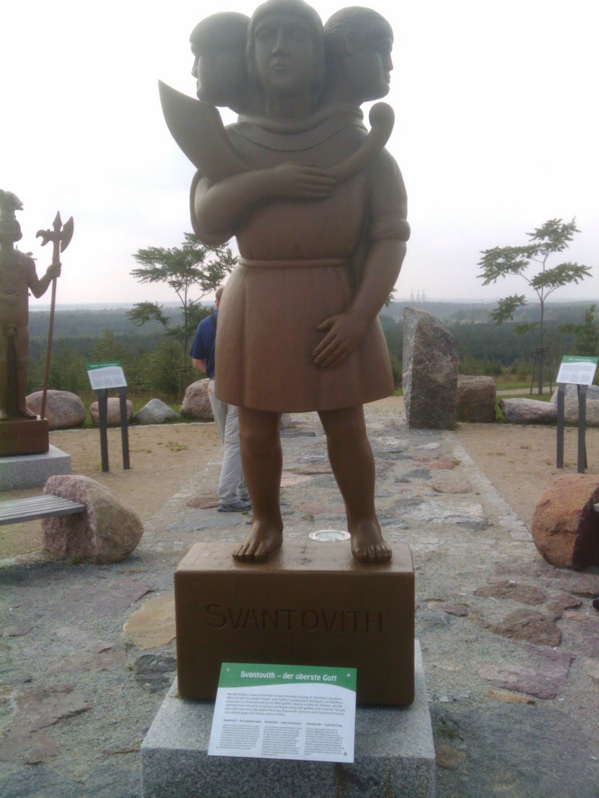 Alles was mich bewegt: Slawische Götter im Erlebnispark Teichland