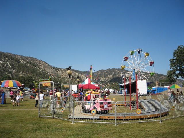 Michi's Mountain Life: Fiesta Days in Frazier Park!