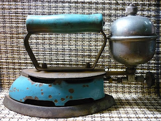 Setrika-Setrika Antik Jaman Dulu