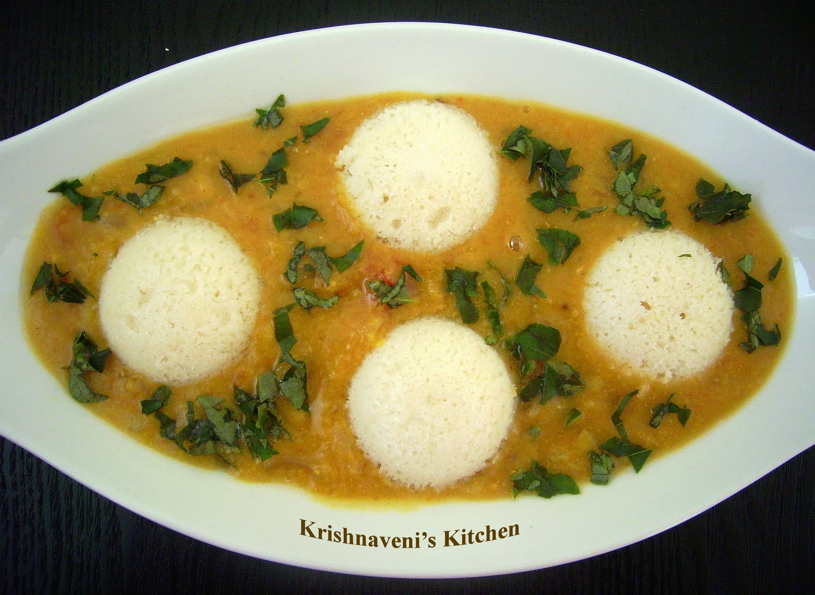 Krishnaveni's Kitchen: Sambar Mini Idly