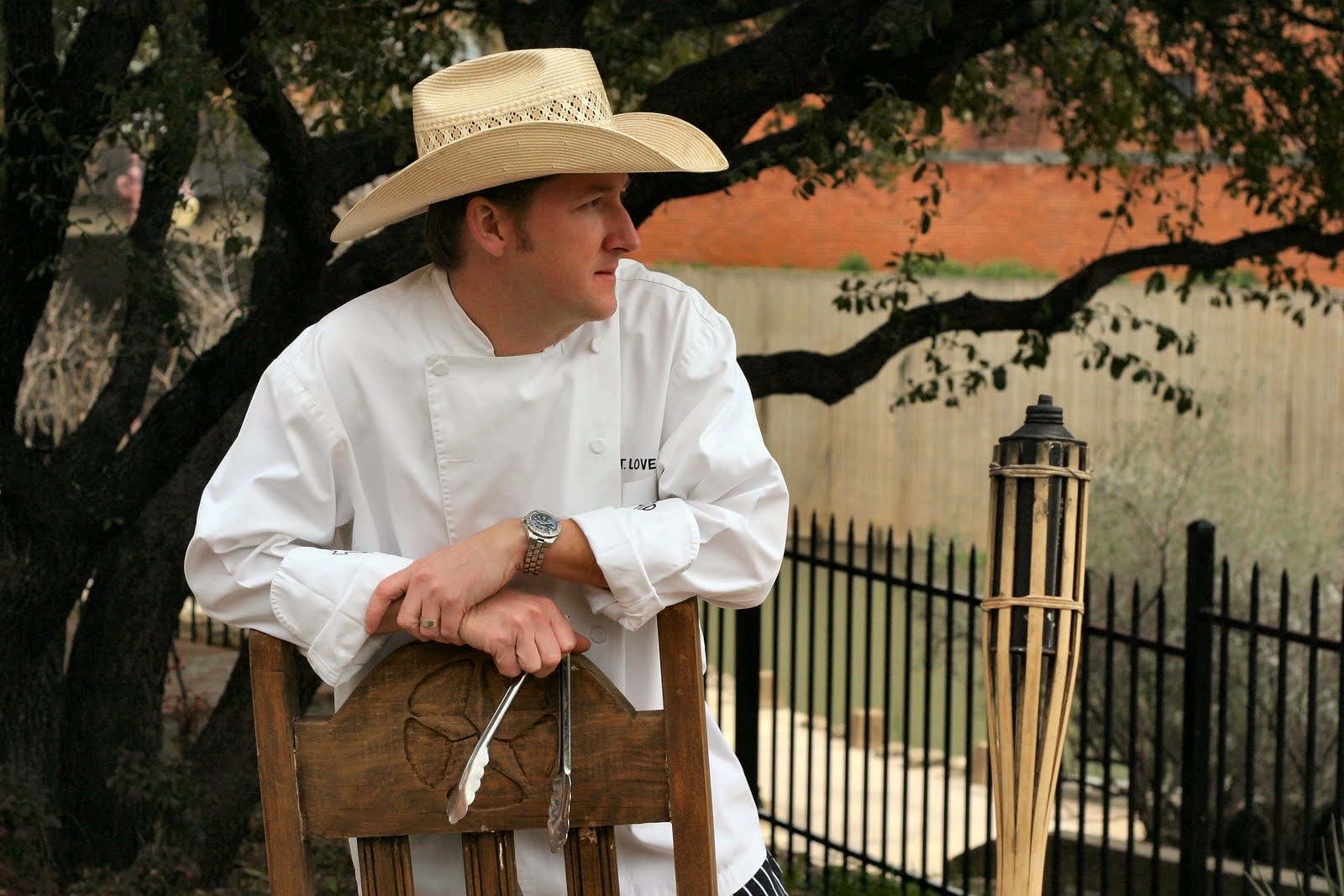 Texas Housewife: Bush's Grillin' Beans & Chef Tim Love