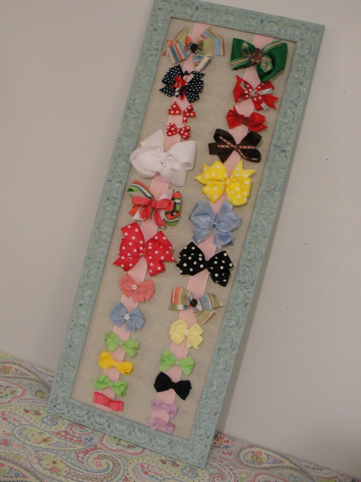 Imperfectly Beautiful: From Ugly Frame....to Cute Bow Holder