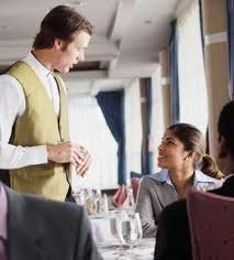 ¿Cómo influye el servicio en los clientes en restaurantes?: Mantener a ...