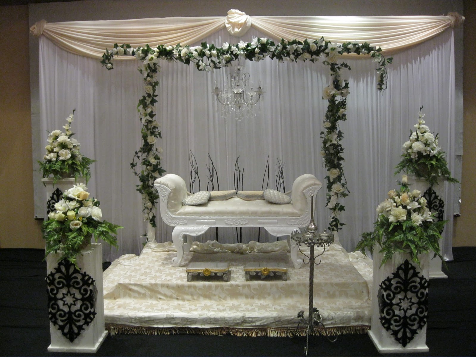AzamiFaris Wedding: PELAMIN BACKDROP