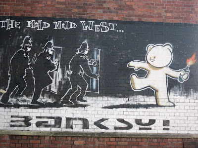 * BANKSY * STENCIL * GRAFFITI * URBAN ART STREET ART
